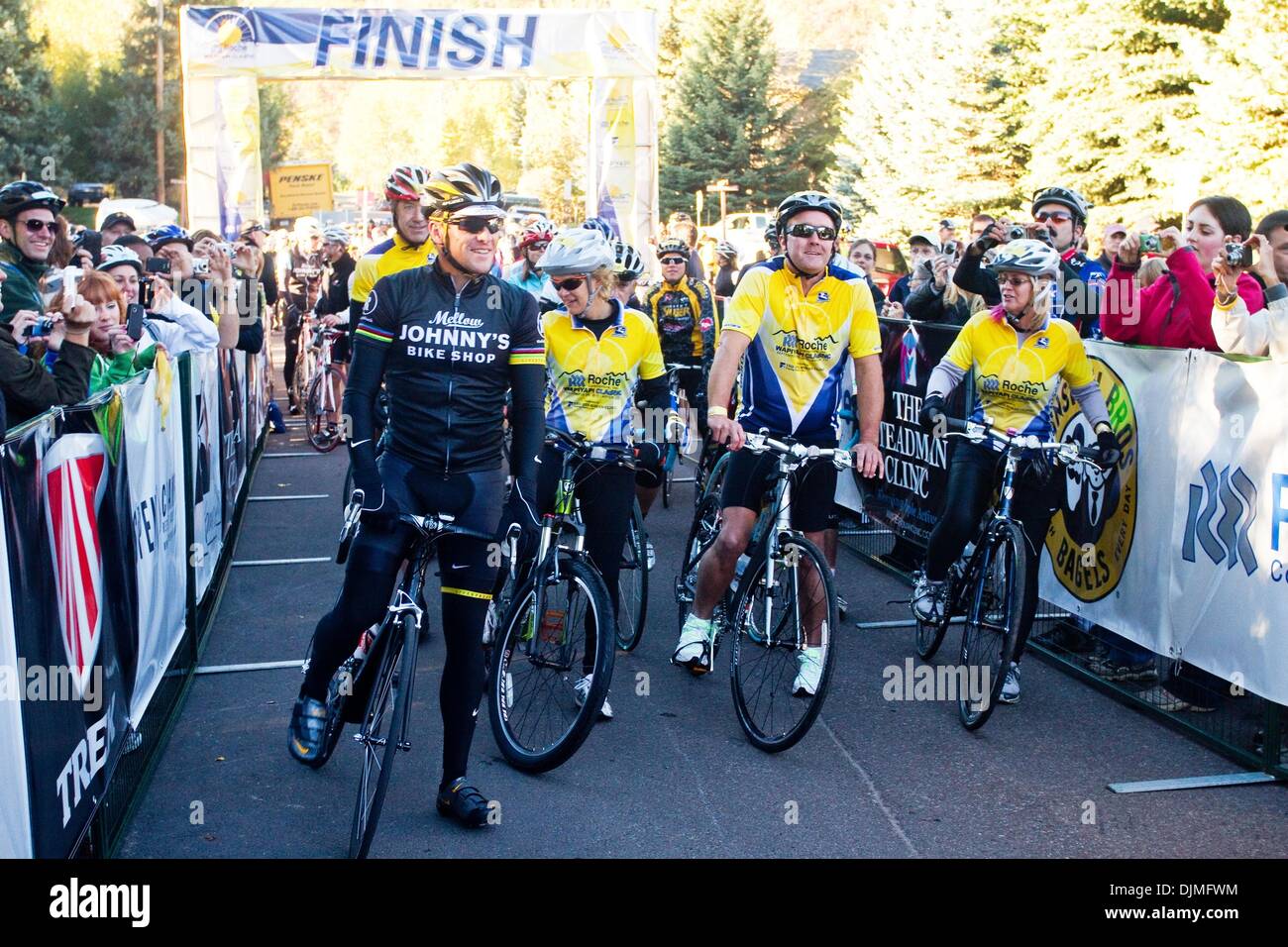 Sep 26, 2010 - Aspen, Colorado, U.S. - LANCE ARMSTRONG, left in black ...