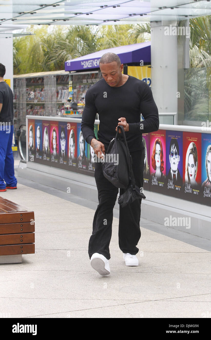 Dr. Dre seen heading to the gym West Hollywood, California - 25.04.12 ...