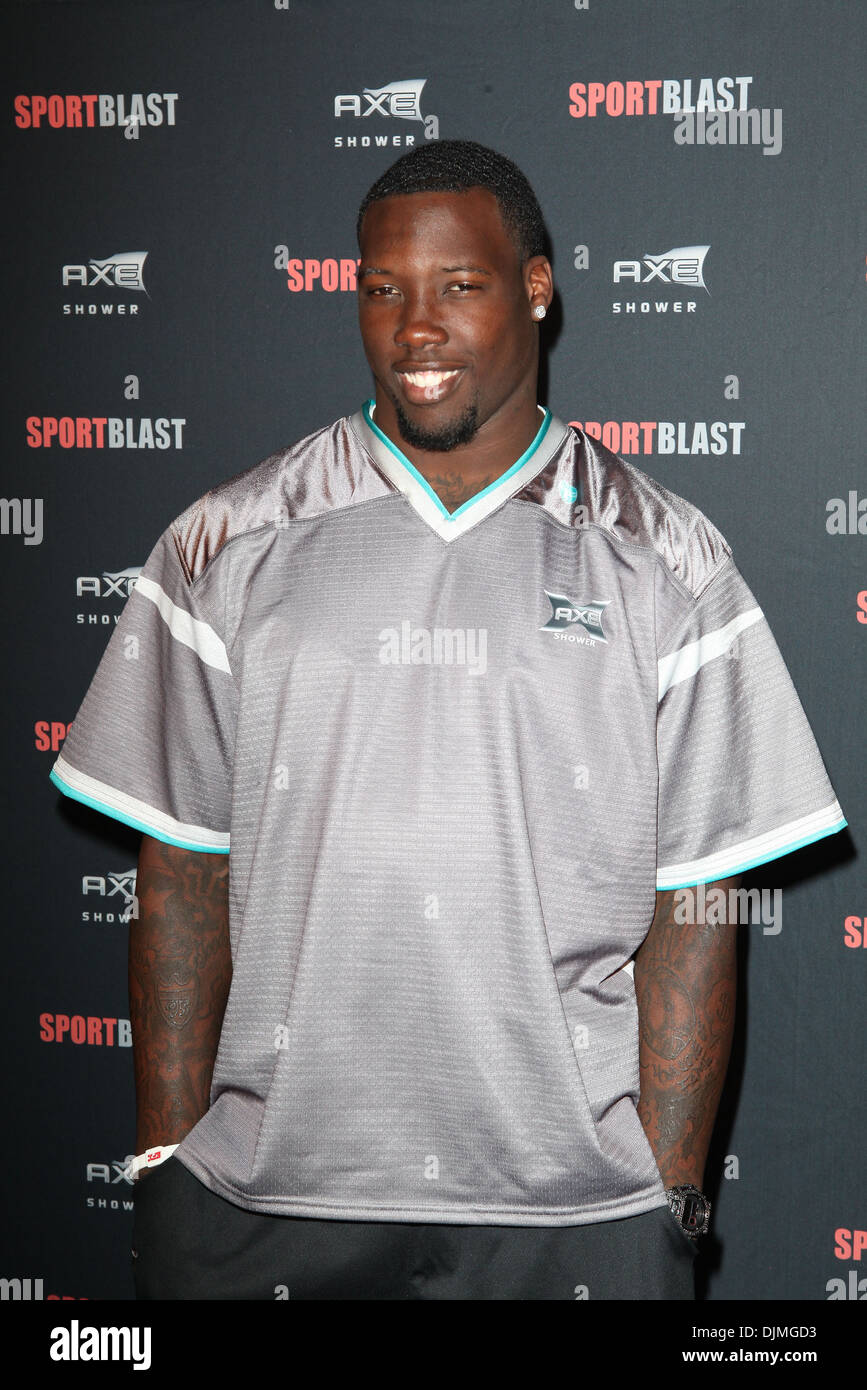 Kate upton and jason pierre paul hi-res stock photography and images ...