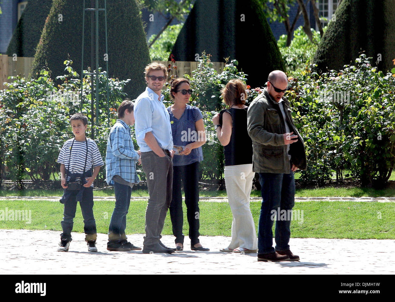 Simon Baker with his sons Claude Blue Baker Harry Friday Baker and wife ...