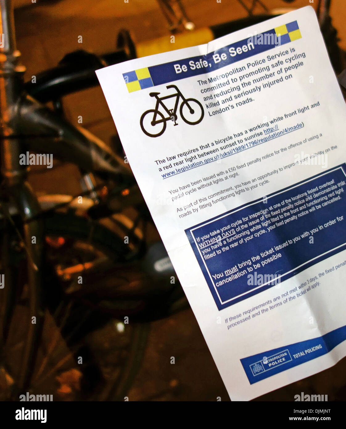 Metropolitan police logo hi-res stock photography and images - Alamy