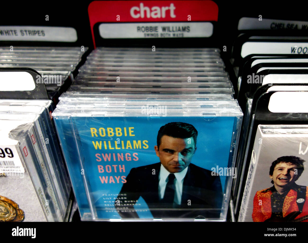 Robbie Williams Swings Both Ways