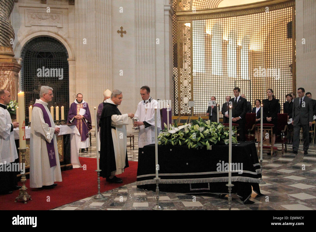 Atmosphere Funeral of Duchess Emanuela de Dampierre at Val de Grace ...