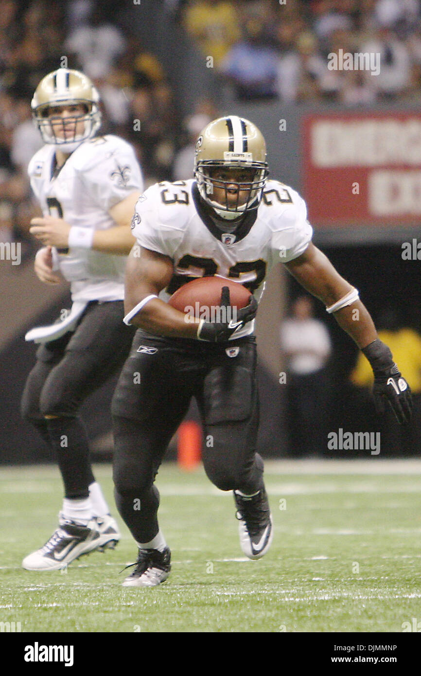 Pierre thomas saints hi-res stock photography and images - Alamy