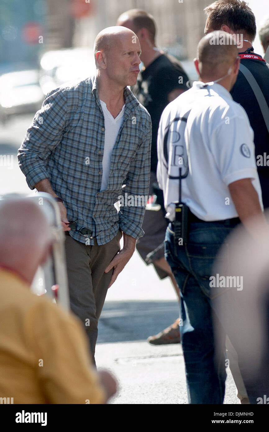 Bruce Willis arrives on the film set for 'A Good Day to Die Hard ...
