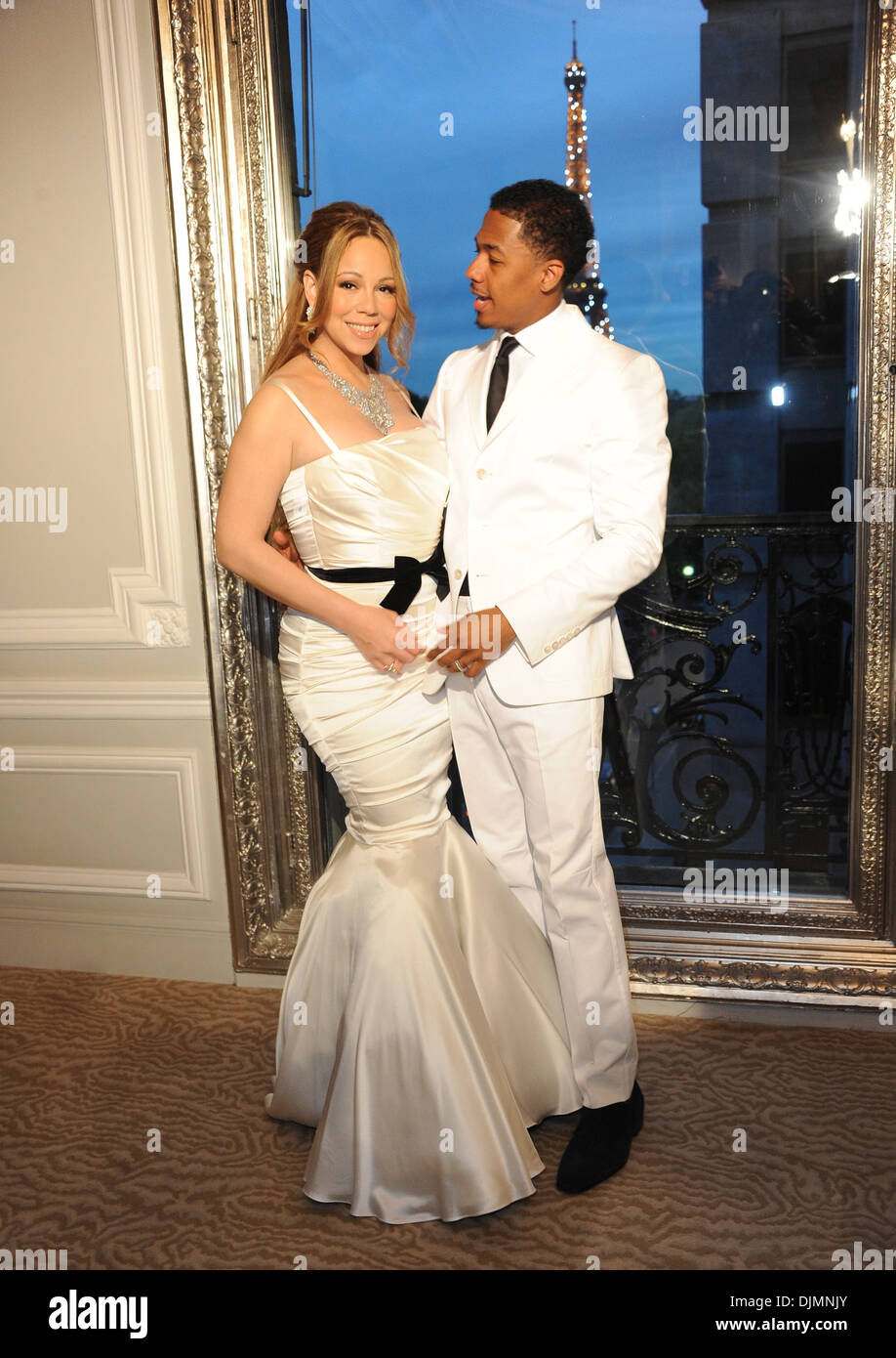 Mariah Carey and husband Nick Cann celebrate their fourth anniversary ...