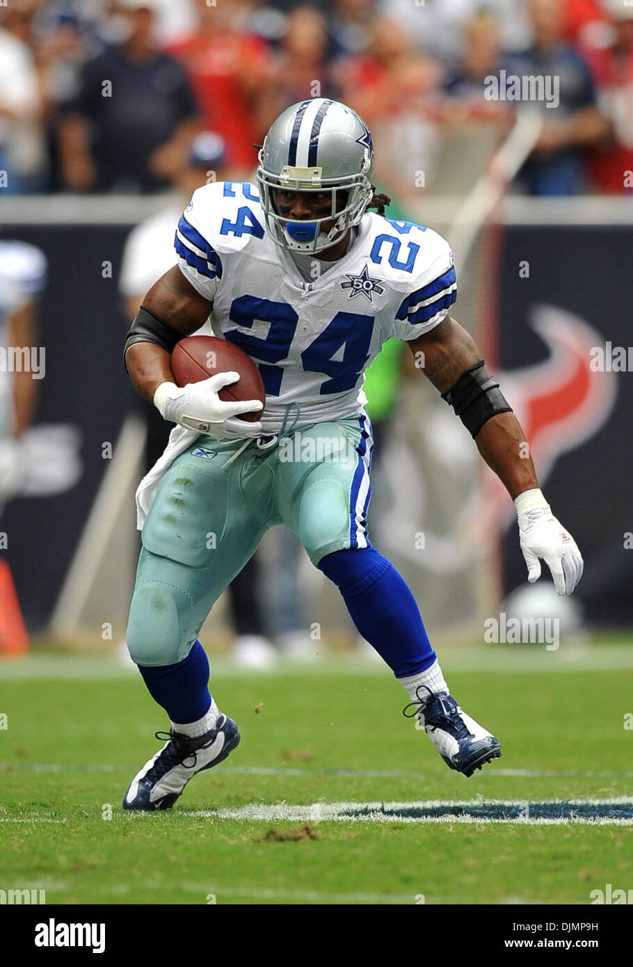 Dallas cowboys running back 2010 hi-res stock photography and images ...