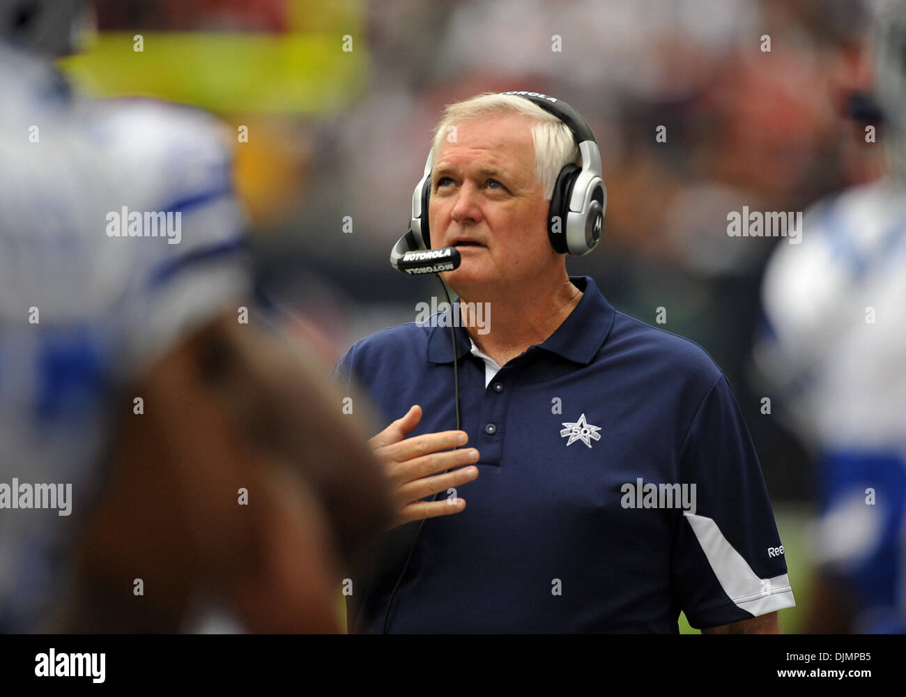 Dallas cowboys coach wade phillips hi-res stock photography and images ...