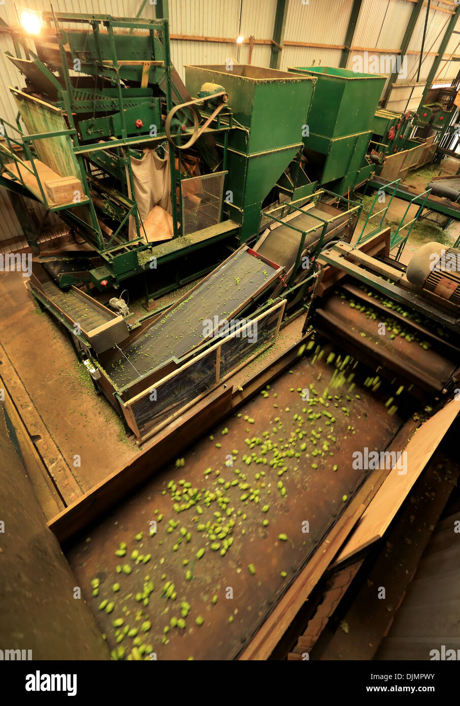 Hop picking machine hi-res stock photography and images - Alamy