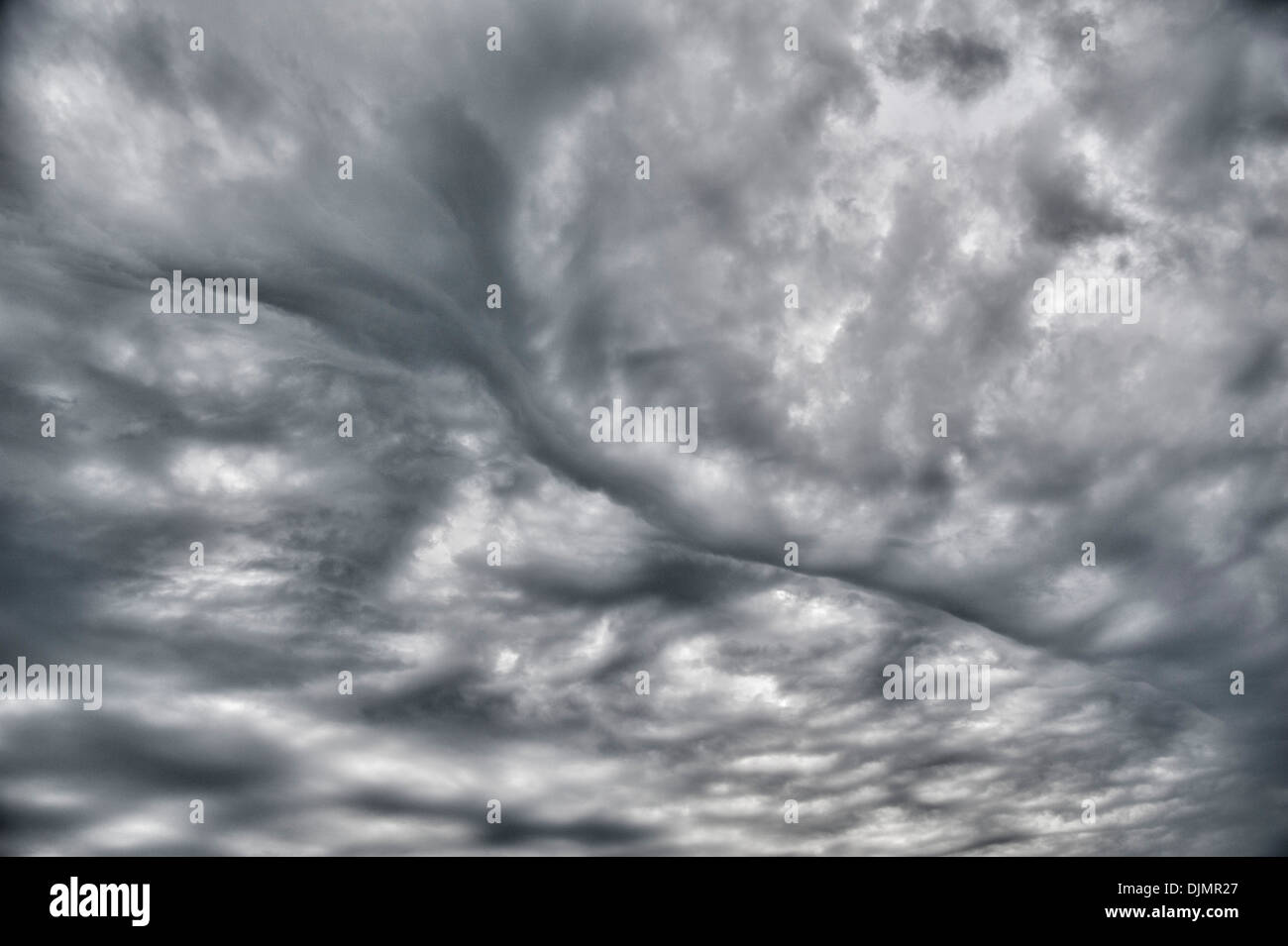 Dark grey clouds hi-res stock photography and images - Alamy