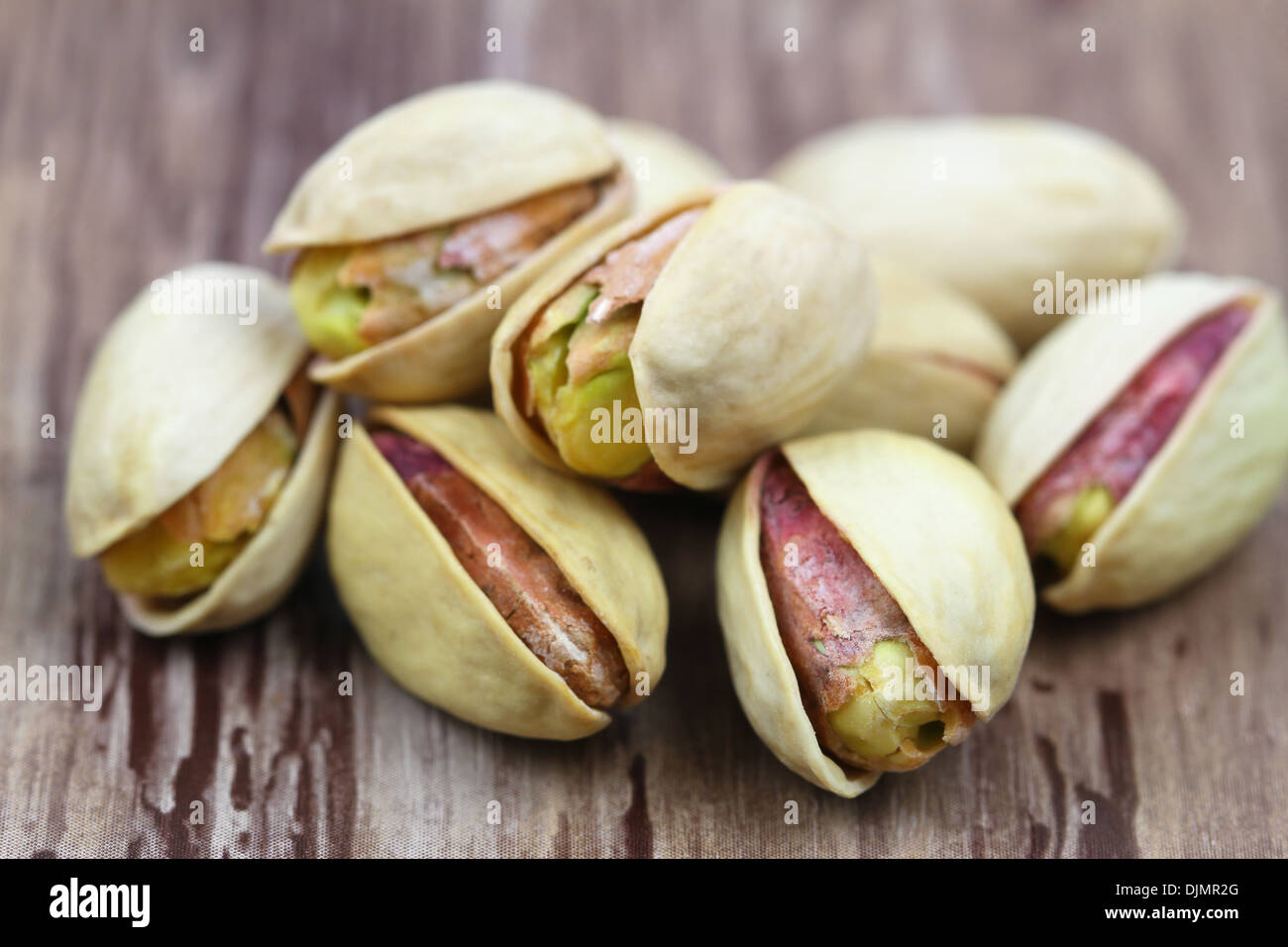 Whole pistachio nuts, close up Stock Photo - Alamy