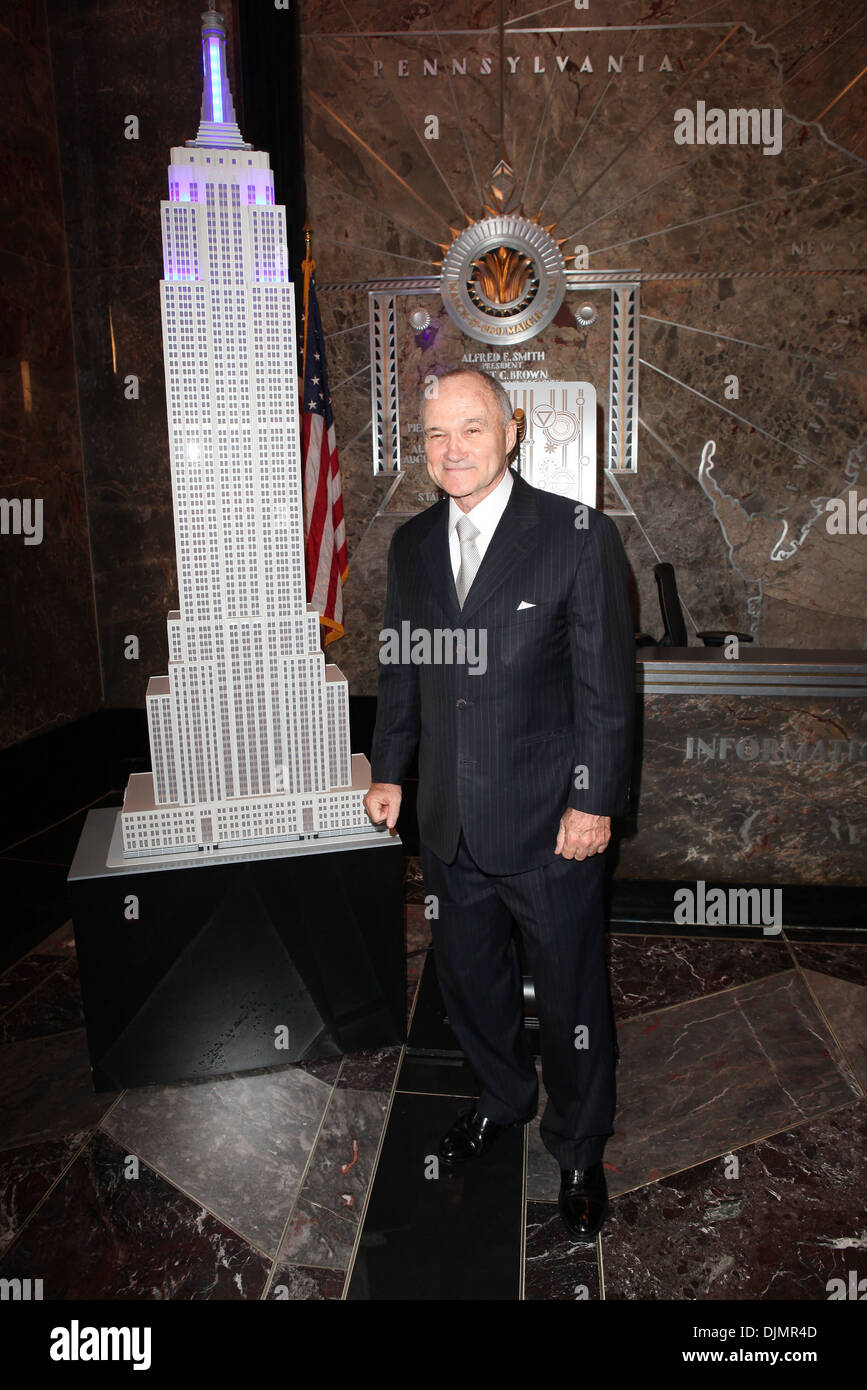 NYC Police Commissioner Raymond Kelly Ray Kelly lights up Empire State ...