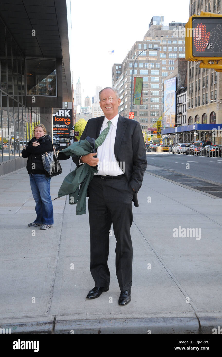 Former Governor of New York George Pataki is photographed leaving his ...