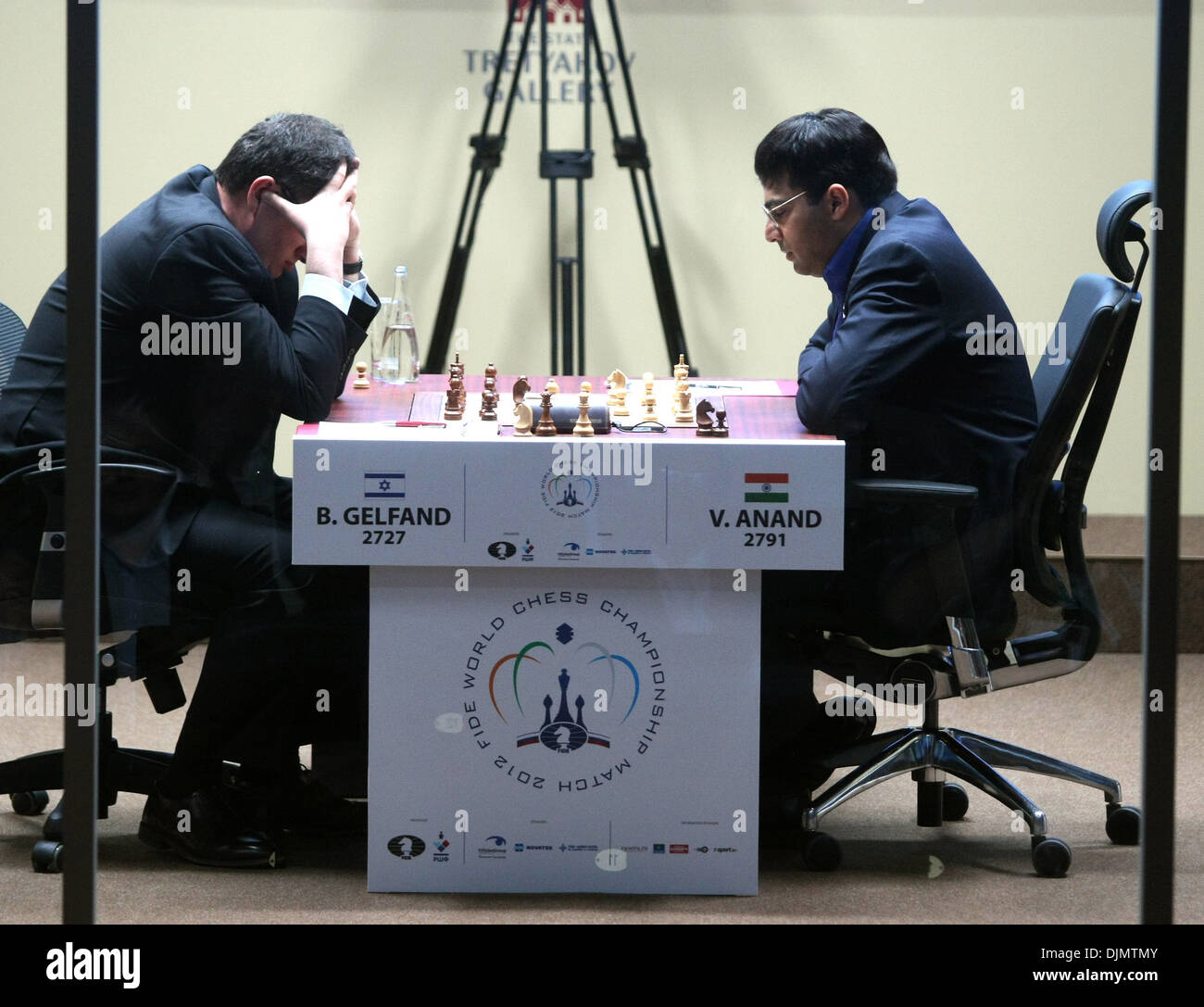 Challenger Boris Gelfand (Israel) and World Champion Viswanathan Anand ...