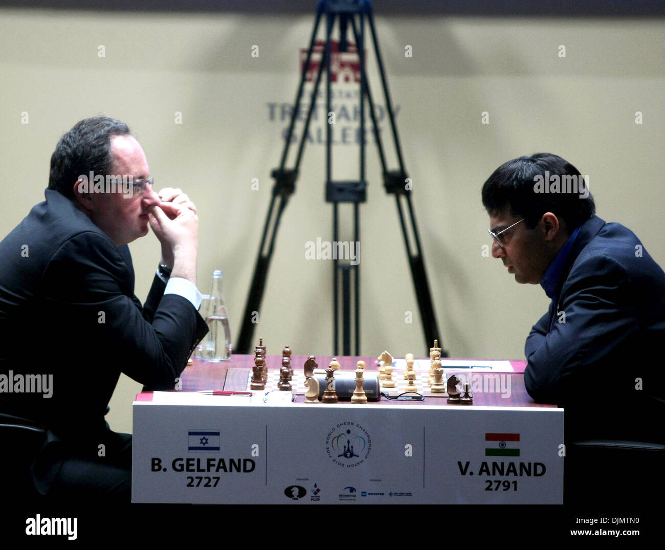 Challenger Boris Gelfand (Israel) and World Champion Viswanathan Anand ...