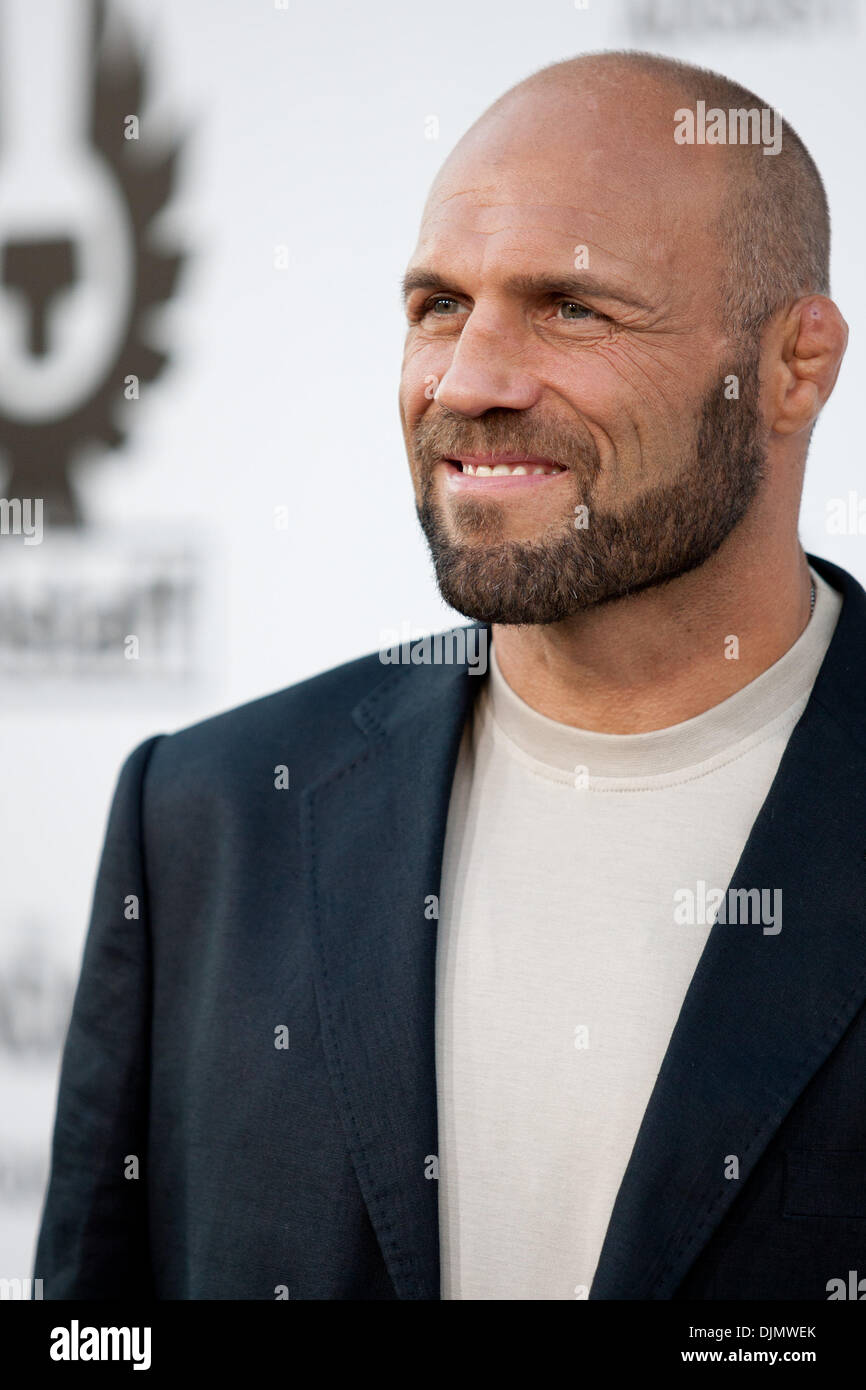 Randy Couture Champion High Resolution Stock Photography and Images - Alamy