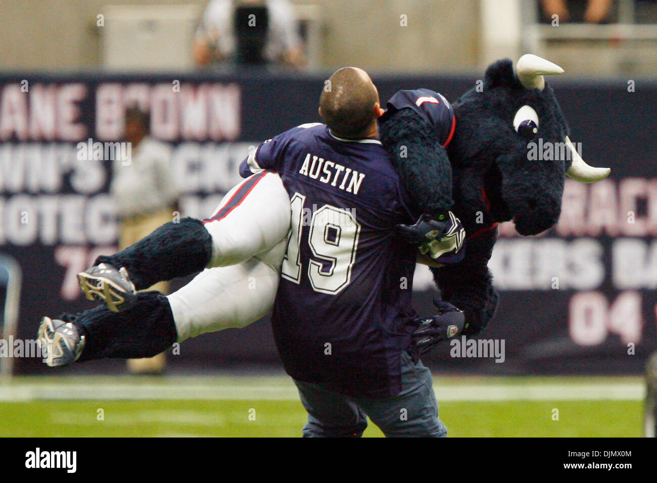 Houston texans mascot hi-res stock photography and images - Alamy