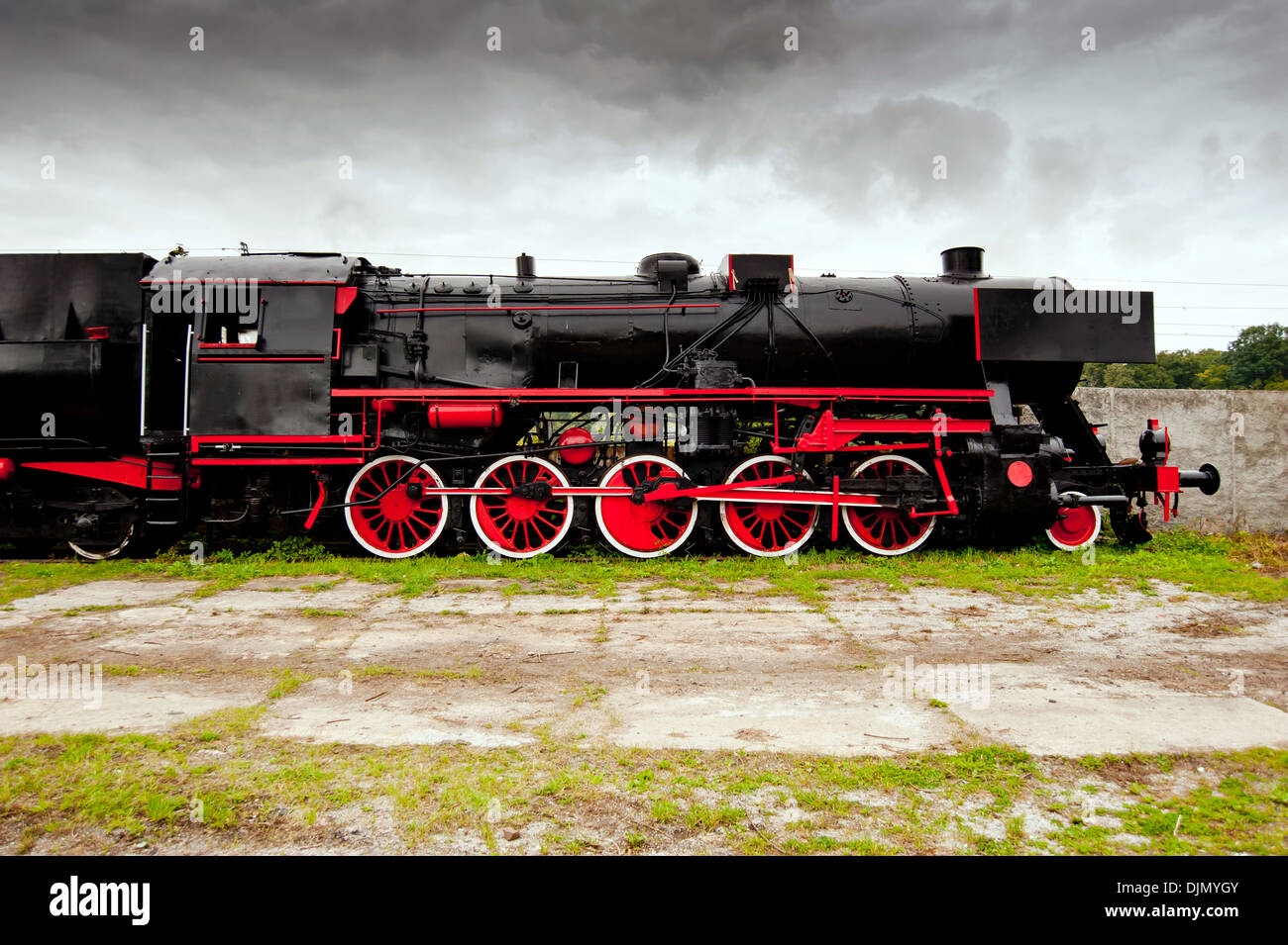 Front Side View Steam Train Stock Photos & Front Side View Steam Train ...