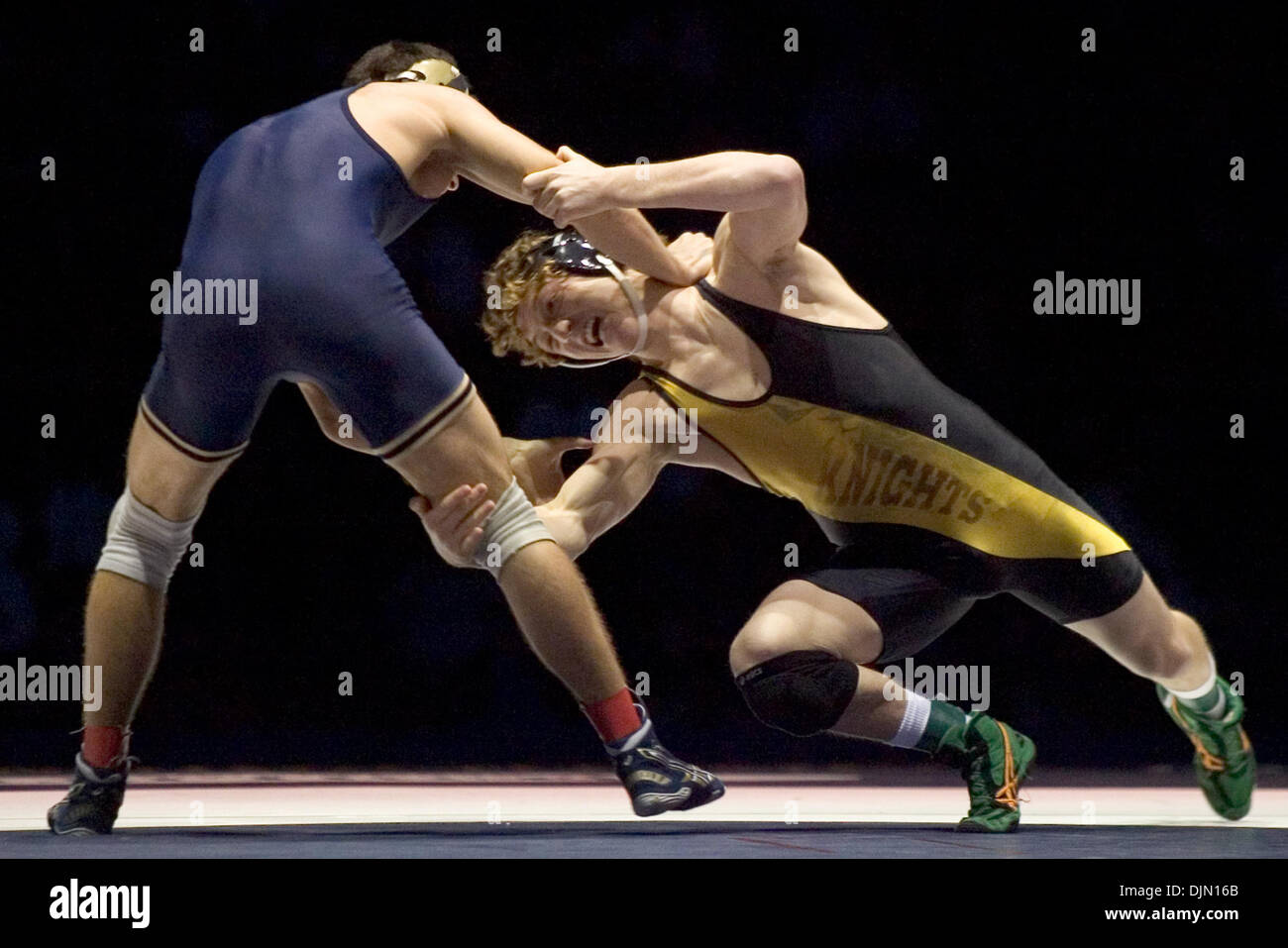 High school male wrestling hi-res stock photography and images - Alamy