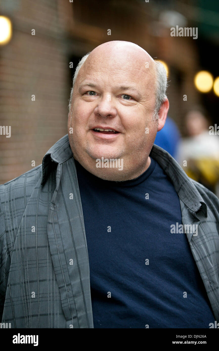 Kyle Gass of Tenacious D arrives at Ed Sullivan Theater for 'The Late Show with David Letterman ...