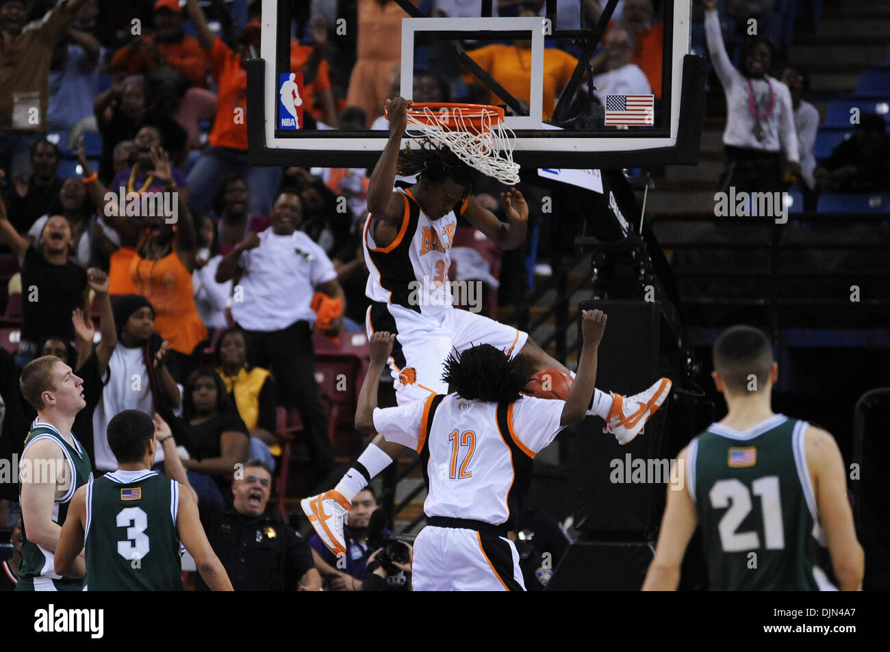 McClymond's Damon Powell, #32, dunks against De La Salle in the 4th ...