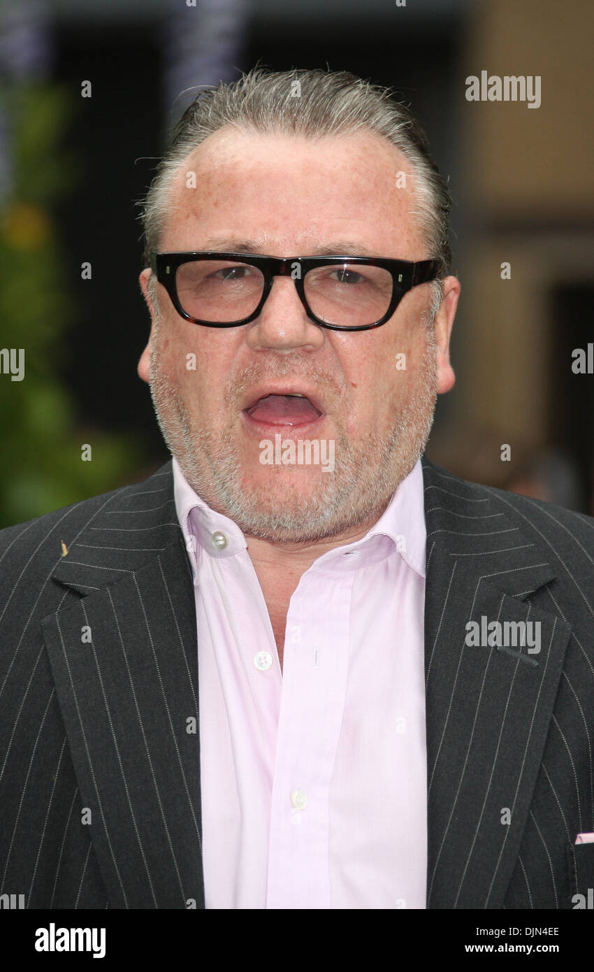 Ray Winstone World Premiere of Snow White and Huntsman held at Empire ...