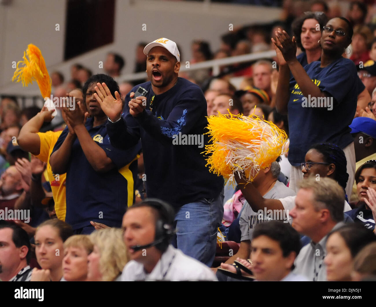Cal fans cheer for their team as the California Golden Bears play the ...