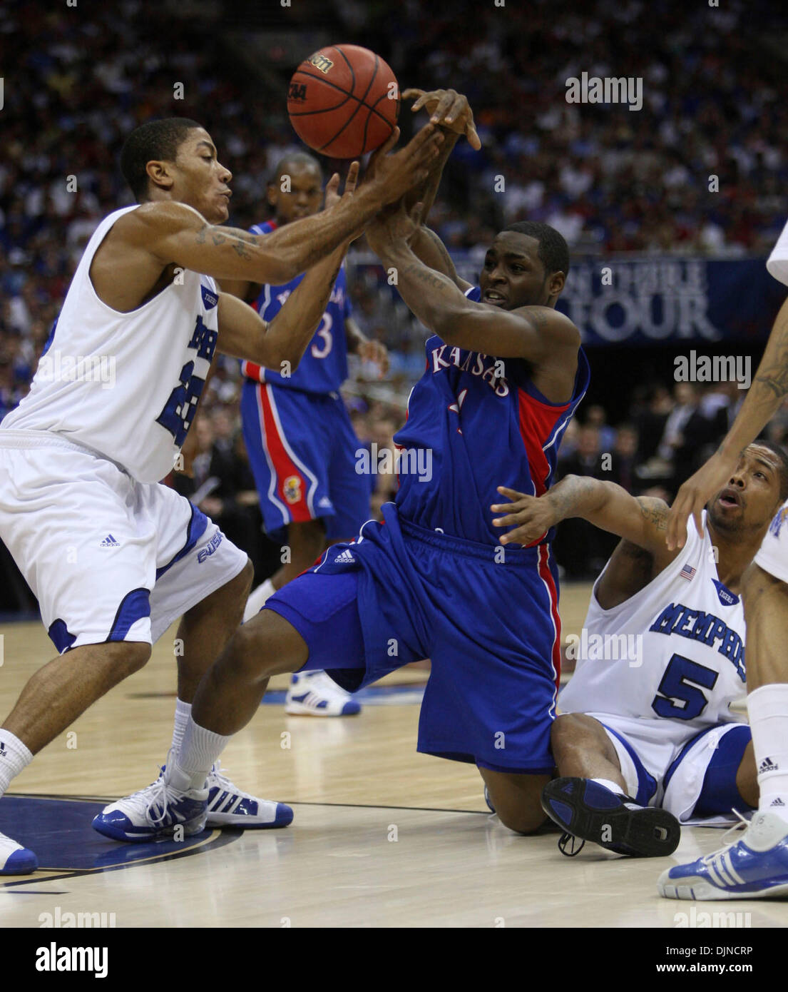 Apr 07, 2008 - San Antonio, Texas, USA - Memphis DERRICK ROSE (23 ...