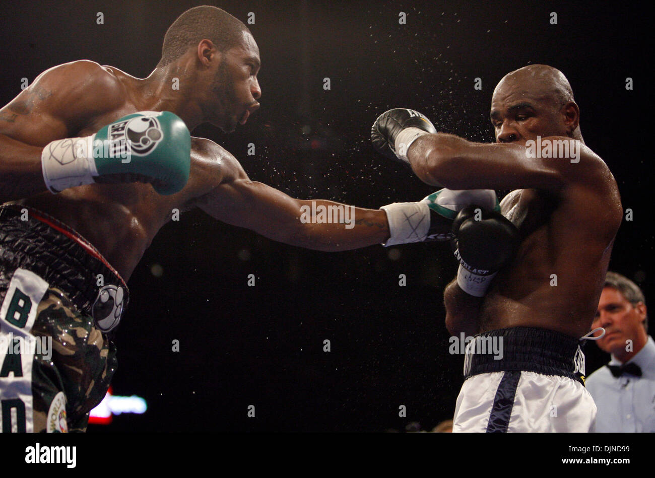 Light heavyweight titleholder hi-res stock photography and images - Alamy