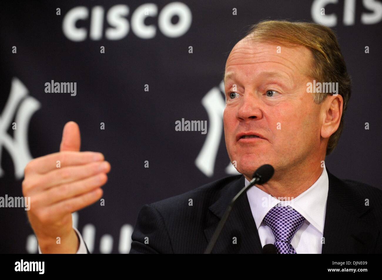 Cisco ceo john chambers hi-res stock photography and images - Alamy