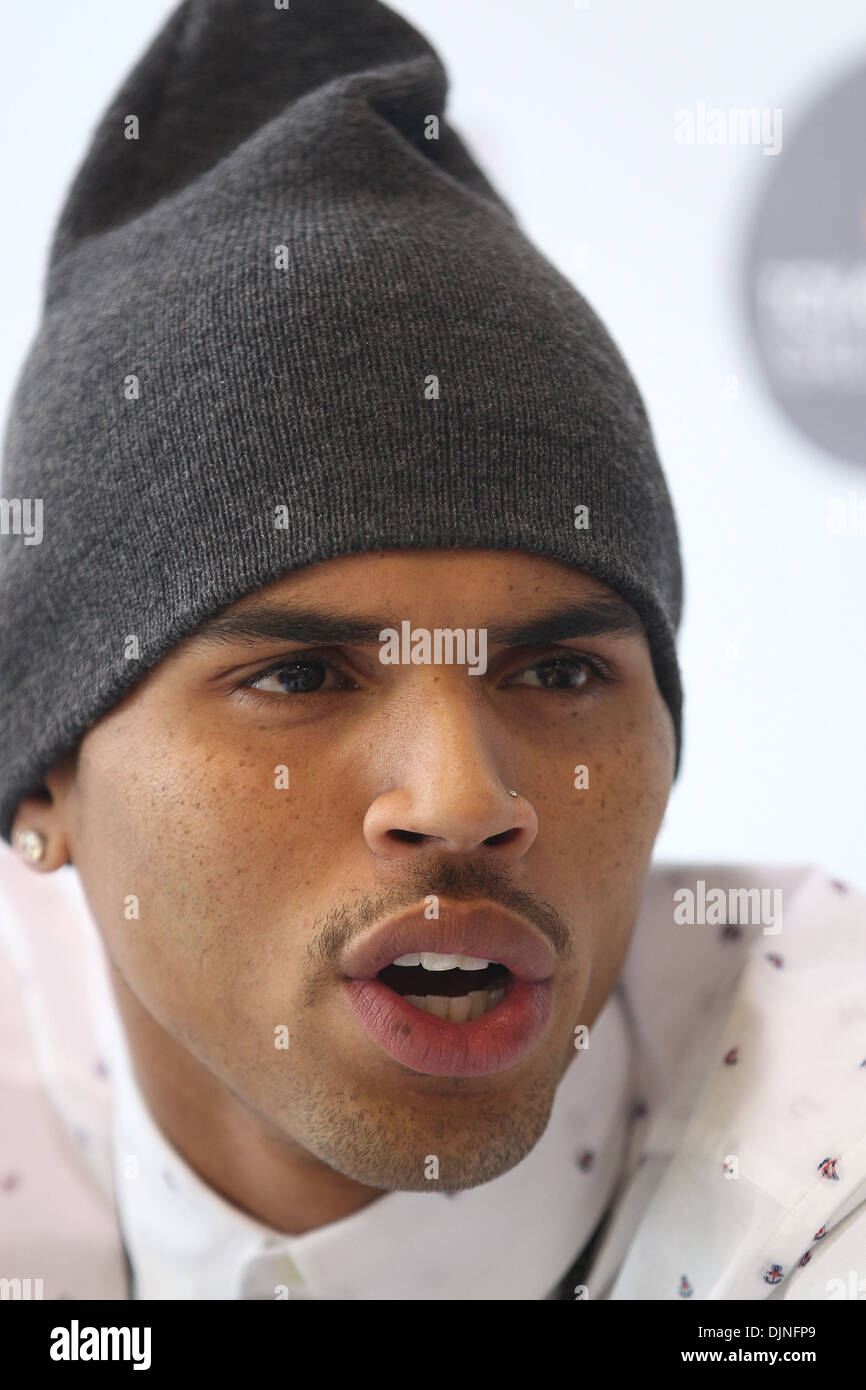 Chris Brown & Ron English launches "Dum English" Astronaut Collection ...