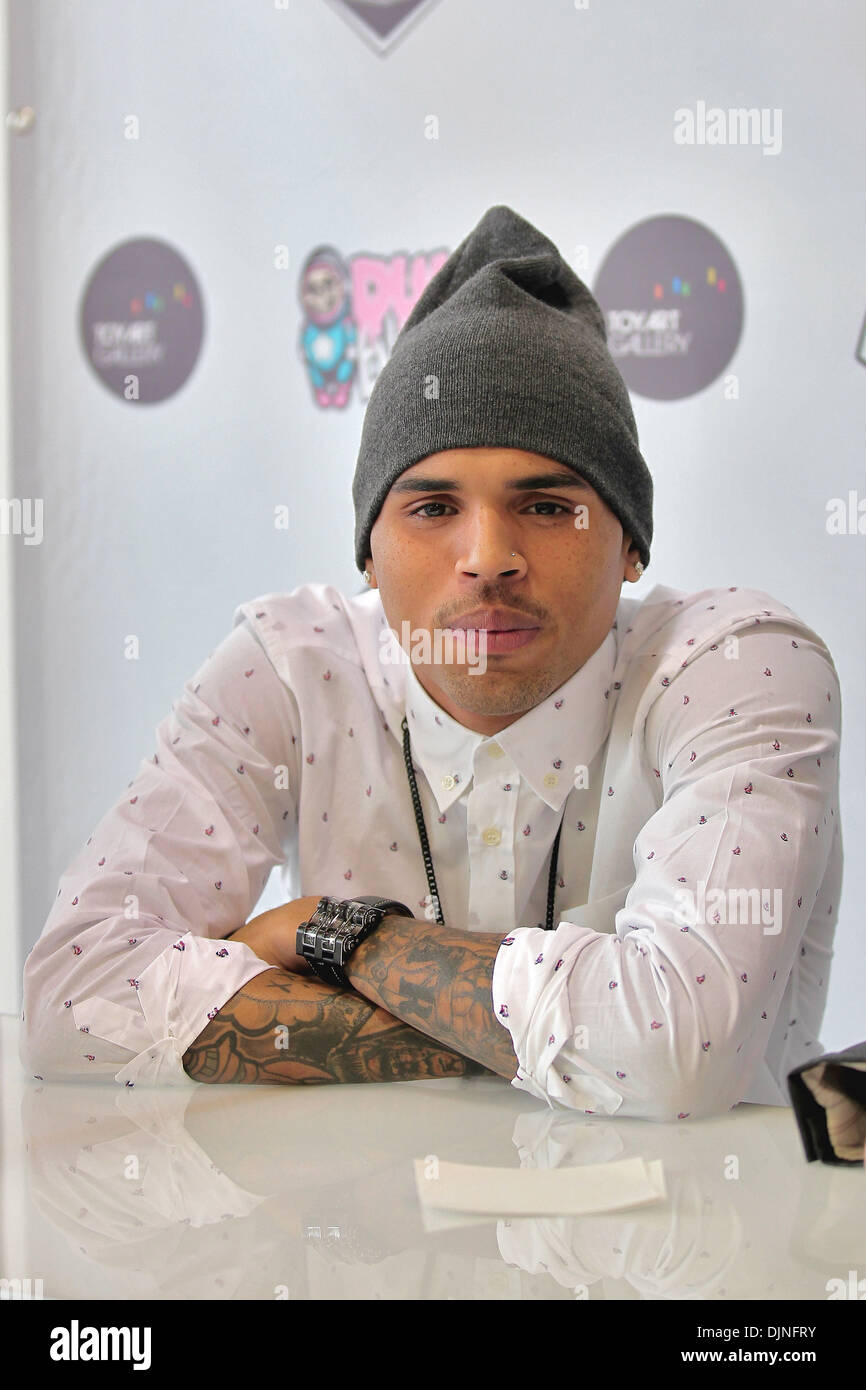 Chris Brown & Ron English launches "Dum English" Astronaut Collection ...