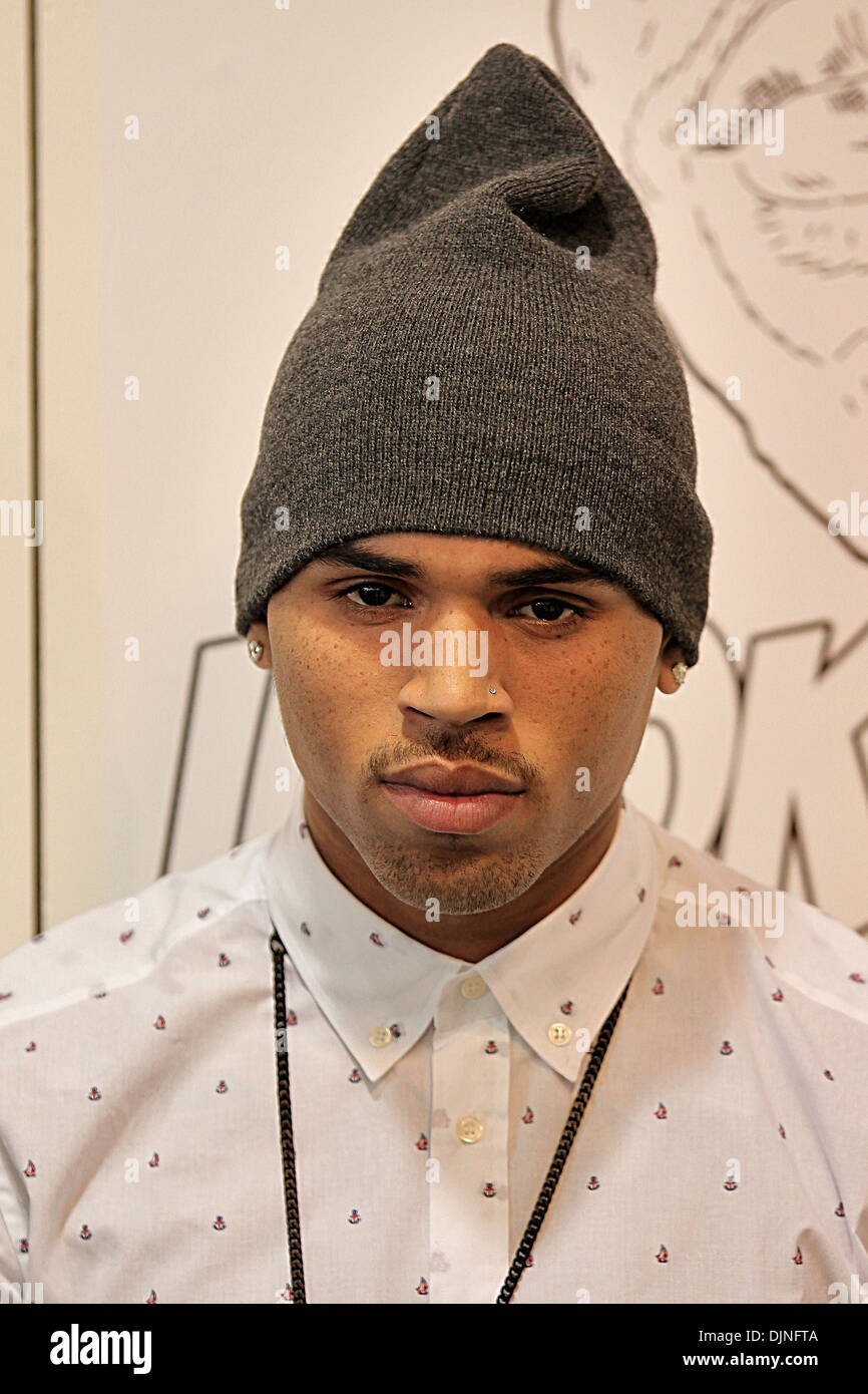 Chris Brown & Ron English launches "Dum English" Astronaut Collection ...