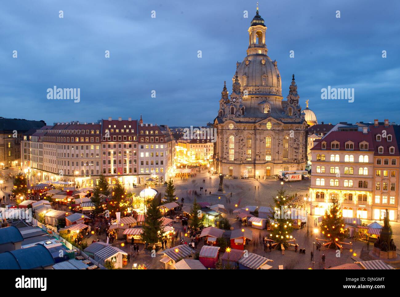 Dresden, Germany. 29th Nov, 2013. The Christmas market stands are well ...