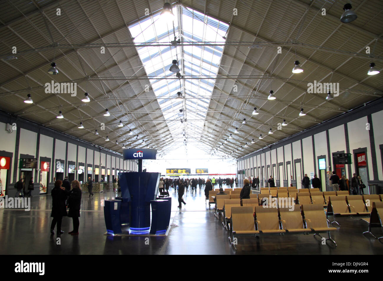 Alicante Main Line Train Station, Spain Stock Photo - Alamy