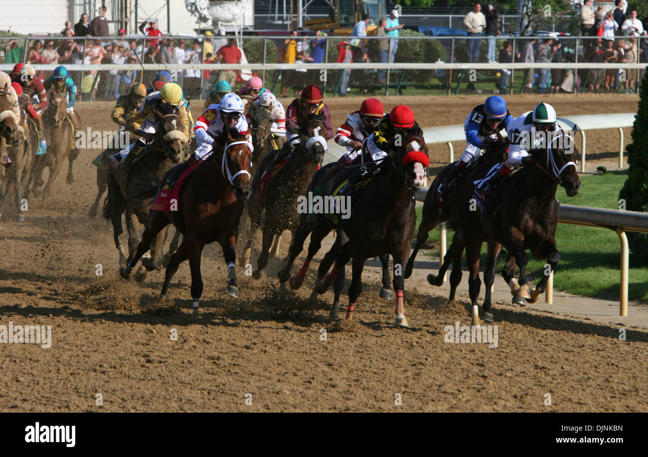 The field came into the final turn in the 134th Kentucky Derby. Big ...