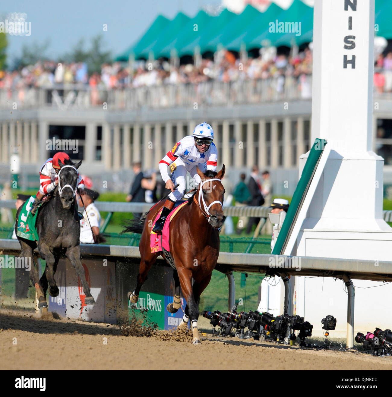 Big Brown #20 with Kent Desormeaux up crossed the finish line and won ...