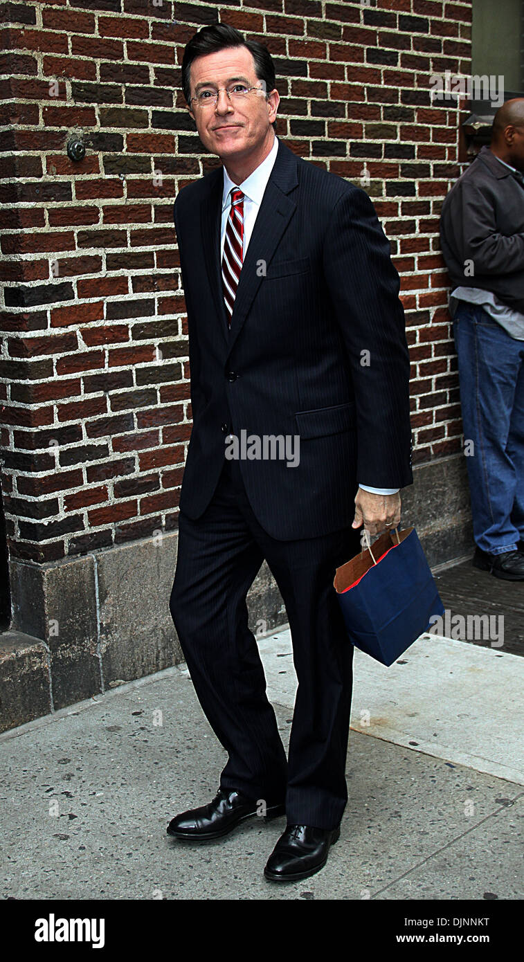 Stephen Colbert Celebrities arrive at Ed Sullivan Theater for 'The Late ...