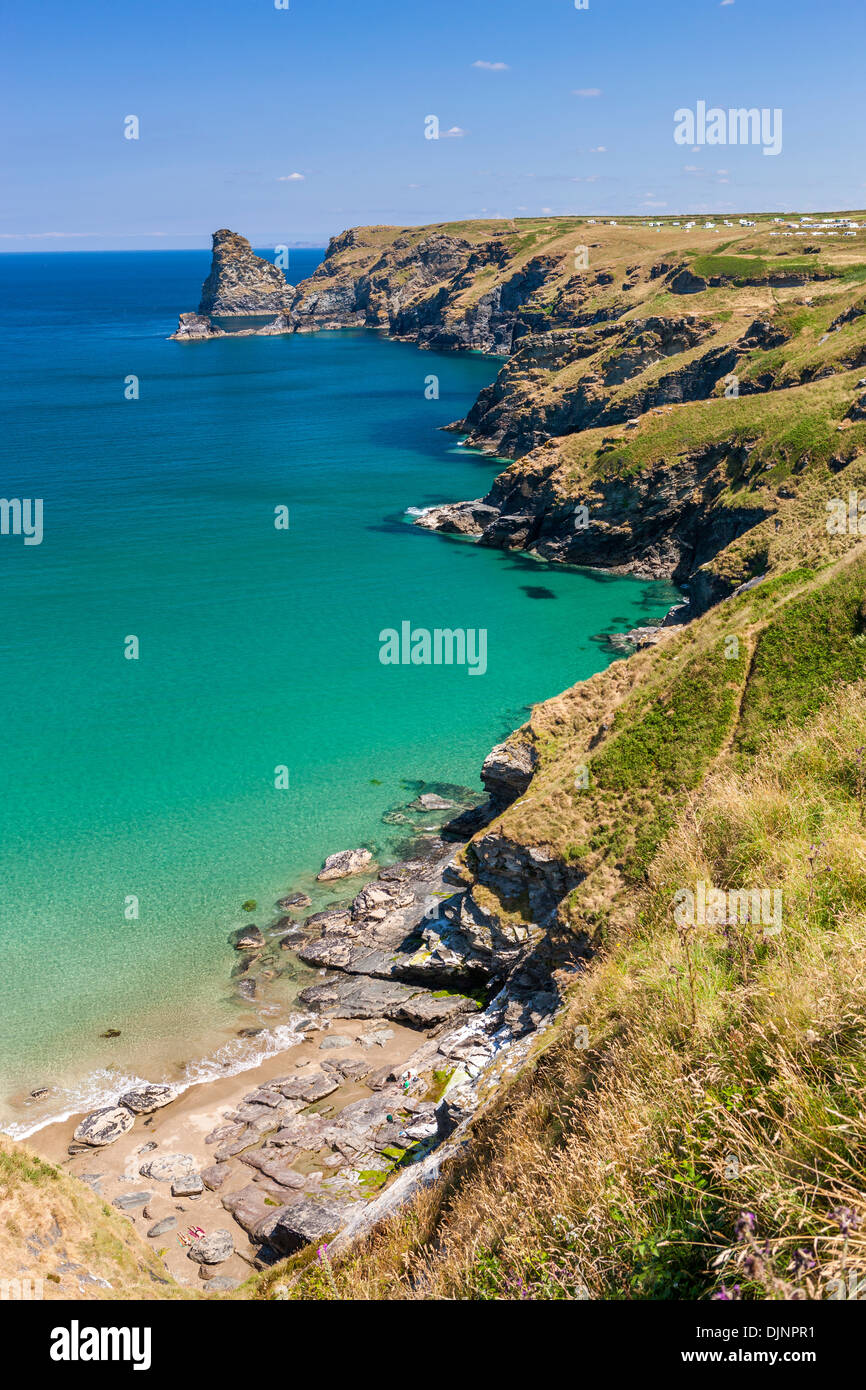 View over Bossiney Haven on the north coast of Cornwall, England, UK ...