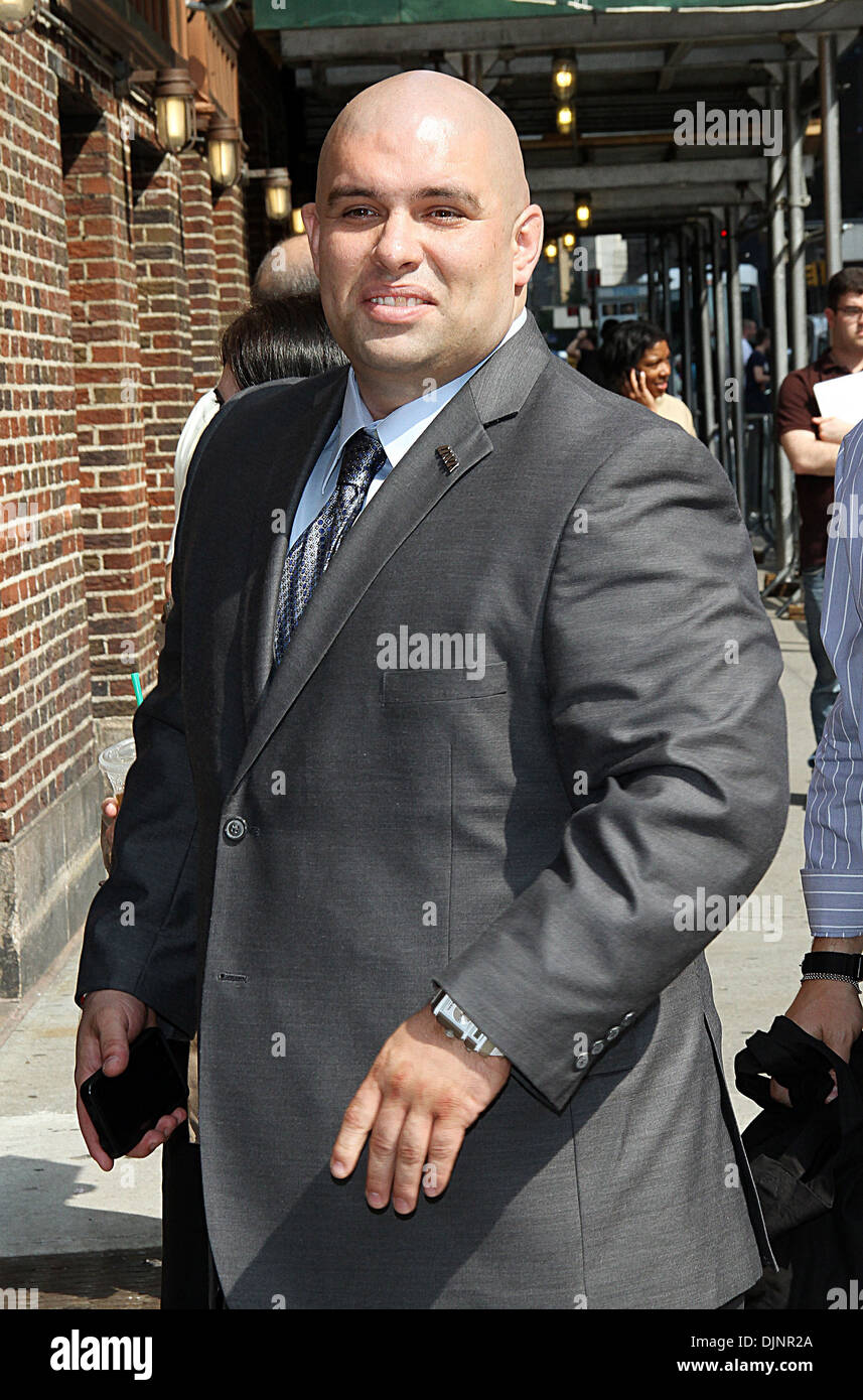 Former Marine Cpl Moses Maddox arrives at Ed Sullivan Theater for 'The ...