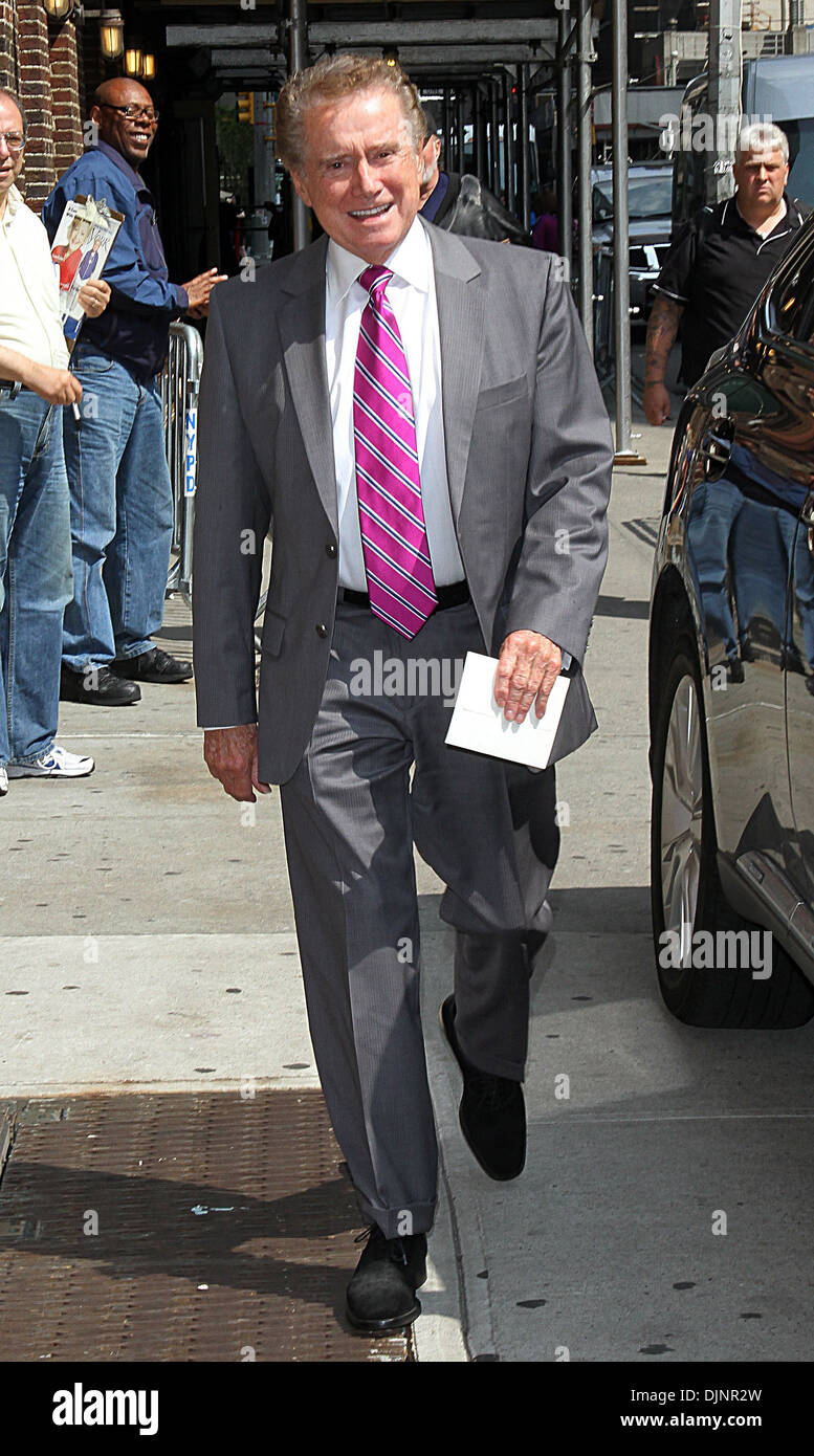 Regis Philbin arrives at Ed Sullivan Theater for 'The Late Show with ...