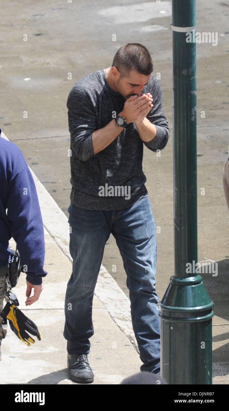 Colin Farrell seen praying Actors Colin Farrell and Dominic Cooper seen ...