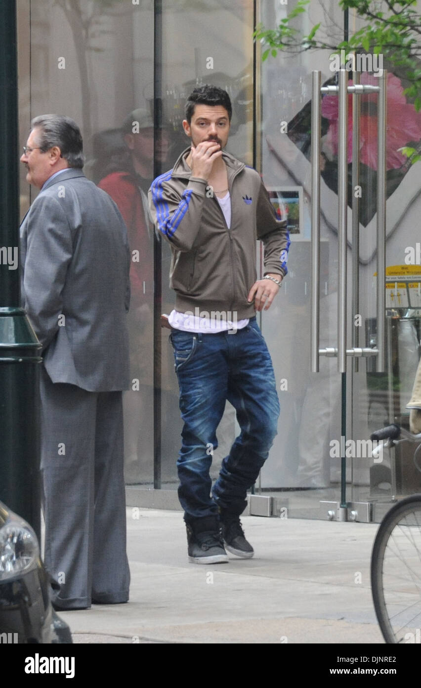 Colin Farrell Street Style