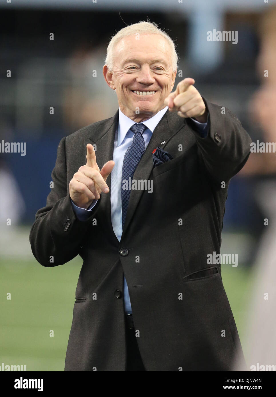 Arlington, Texas, USA. 28th Nov, 2013. Dallas Cowboys owner JERRY JONES ...