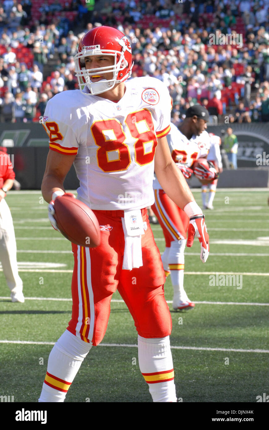 Oct 26, 2008 - New York, New York, USA - TONY GONZALEZ during the NY ...