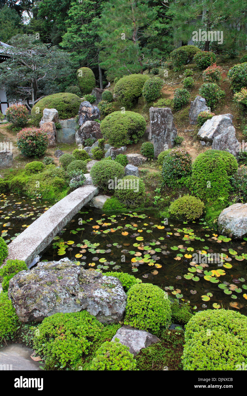 Kyoto garden stone hi-res stock photography and images - Alamy