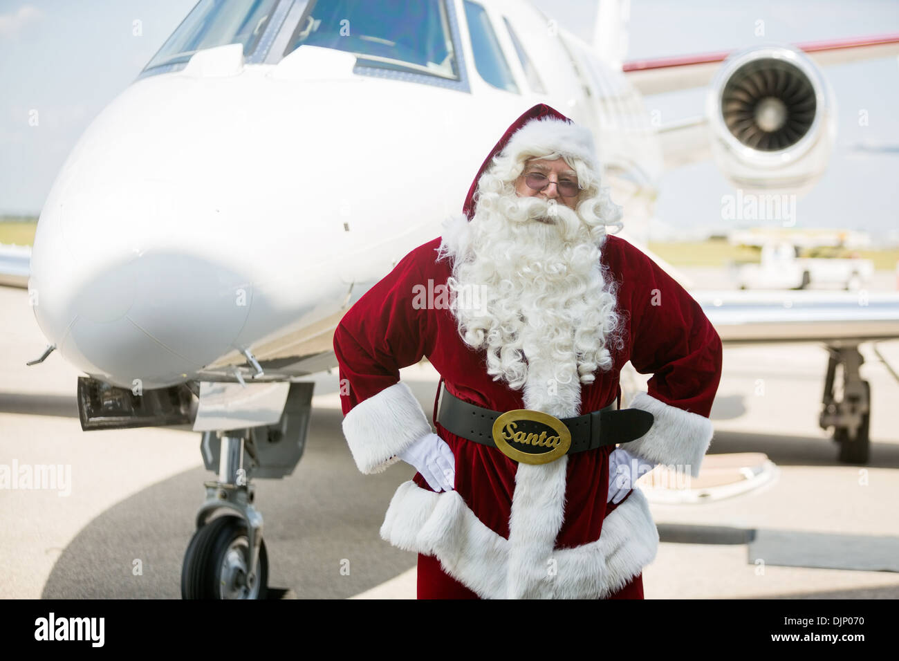 Private jet airplane parked on hi-res stock photography and images - Alamy