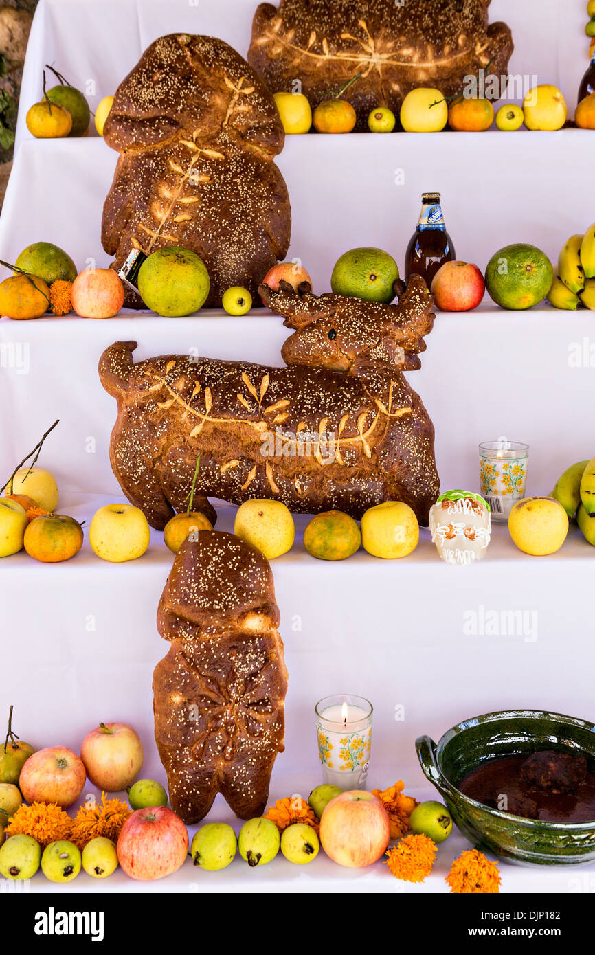Altar ofrendas oaxaca ofrendas hi-res stock photography and images - Alamy