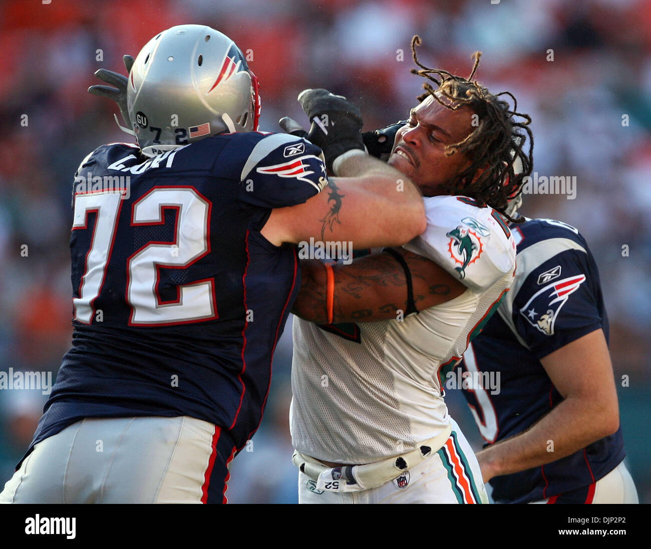 Channing crowder dolphins hi-res stock photography and images - Alamy