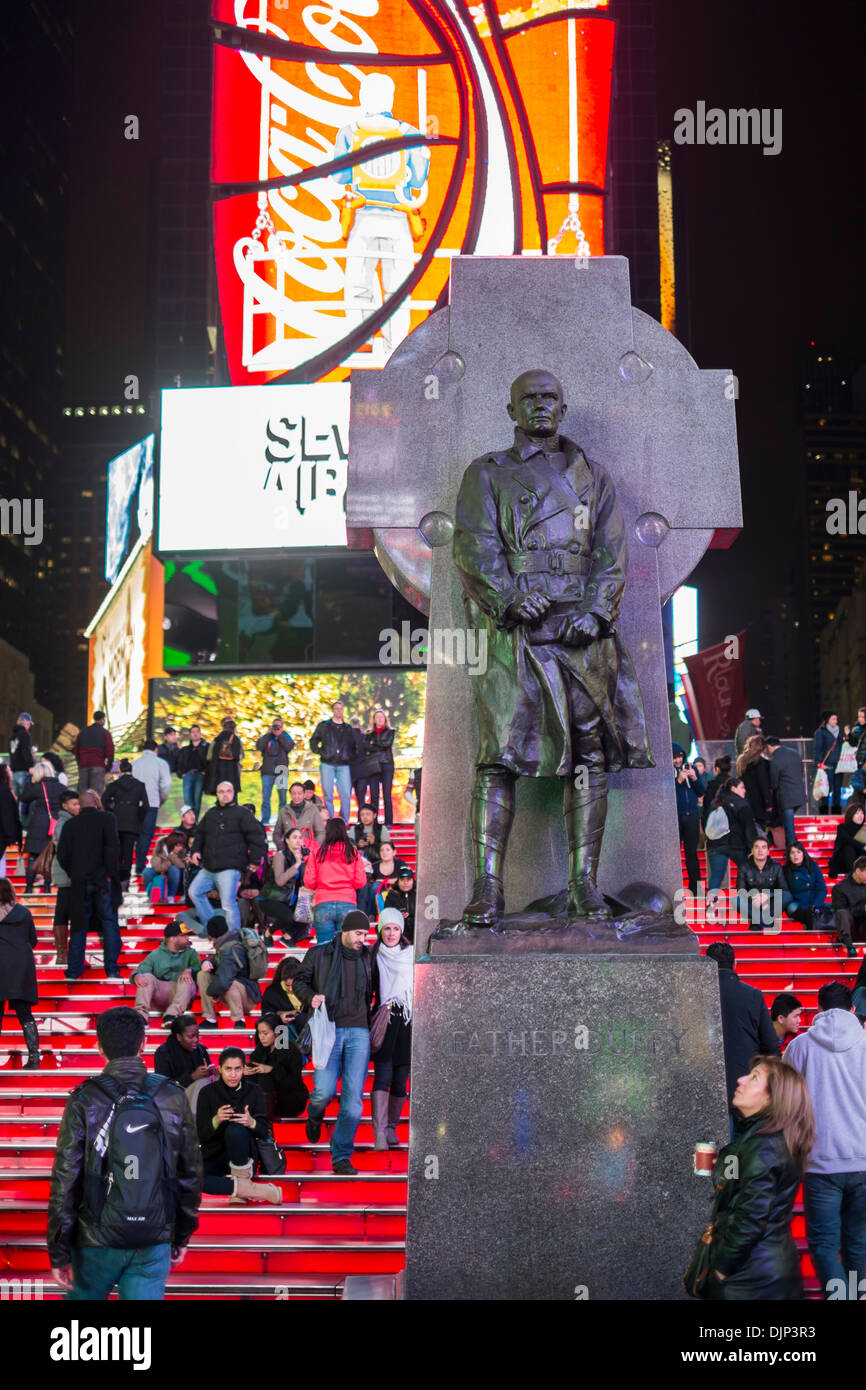Father duffy square hi-res stock photography and images - Alamy